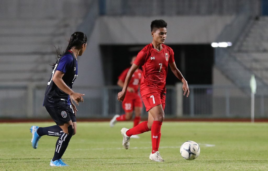 ပထမဆုံး ပရော်ဖက်ရှင်နယ် အမျိုးသမီး ကစားသမားအဖြစ် ပြည်ပထွက်ကစားမည့် ဝင ...